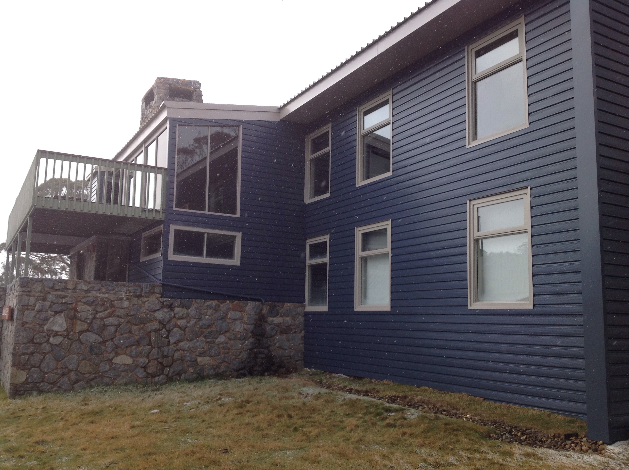 Cladding_2.JPG : Gunuma Lodge